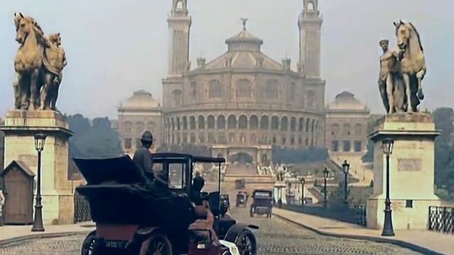 Виды Парижа, летом 1918 года и в январе 1919 года.