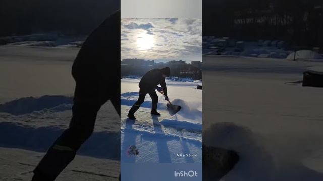 Залипательный снегосброс.