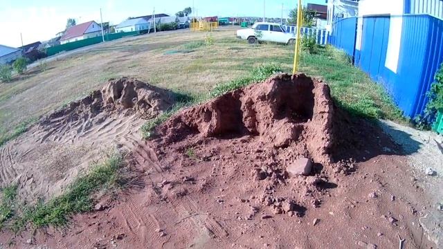 Брусчатка. Замостил двор.