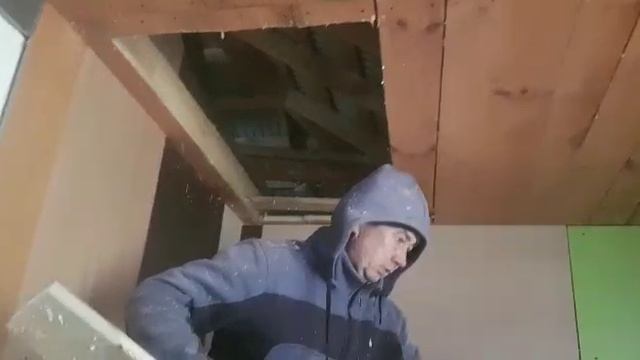 Как установить чердачную лестницу