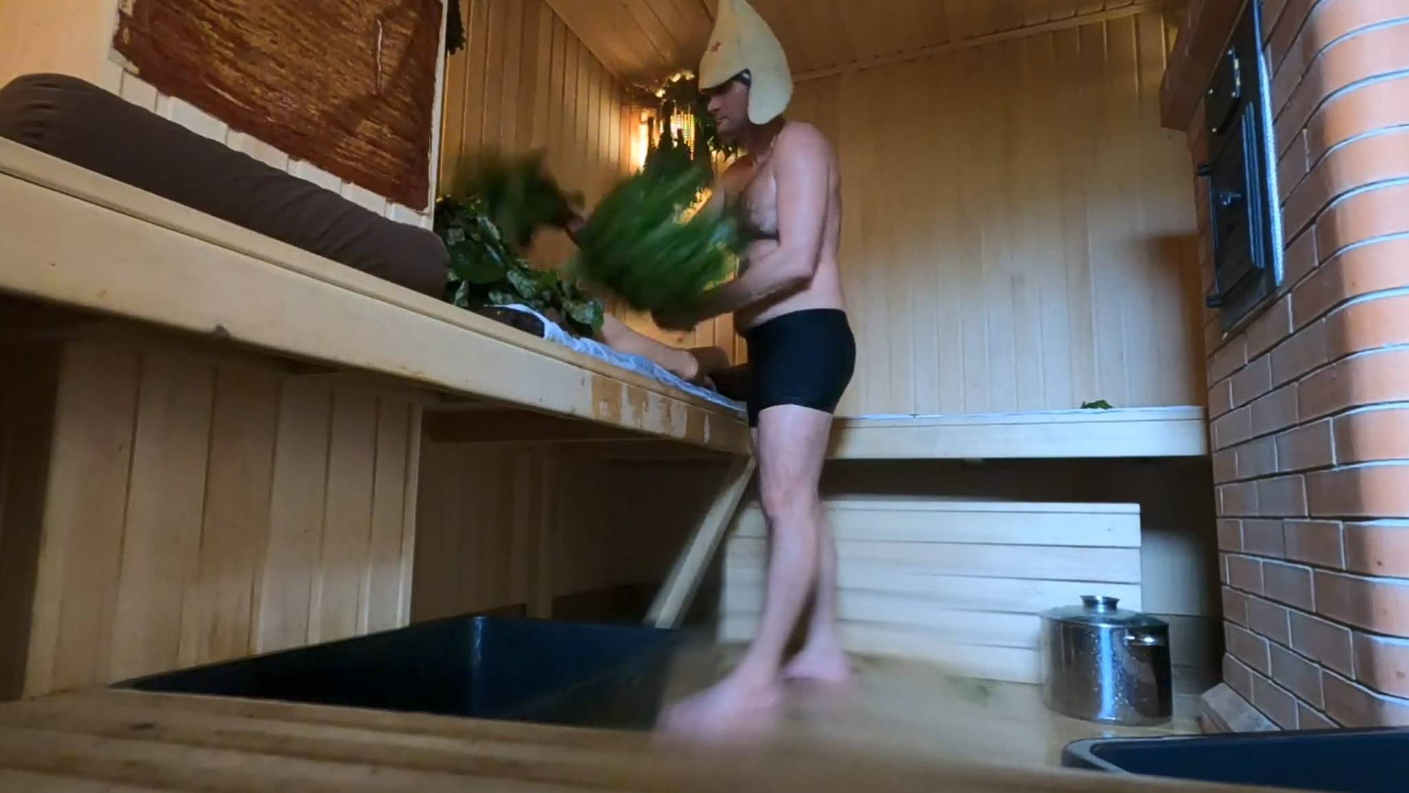 БАНЯ в деревне. Улётное парение! Обзор толковой бани.