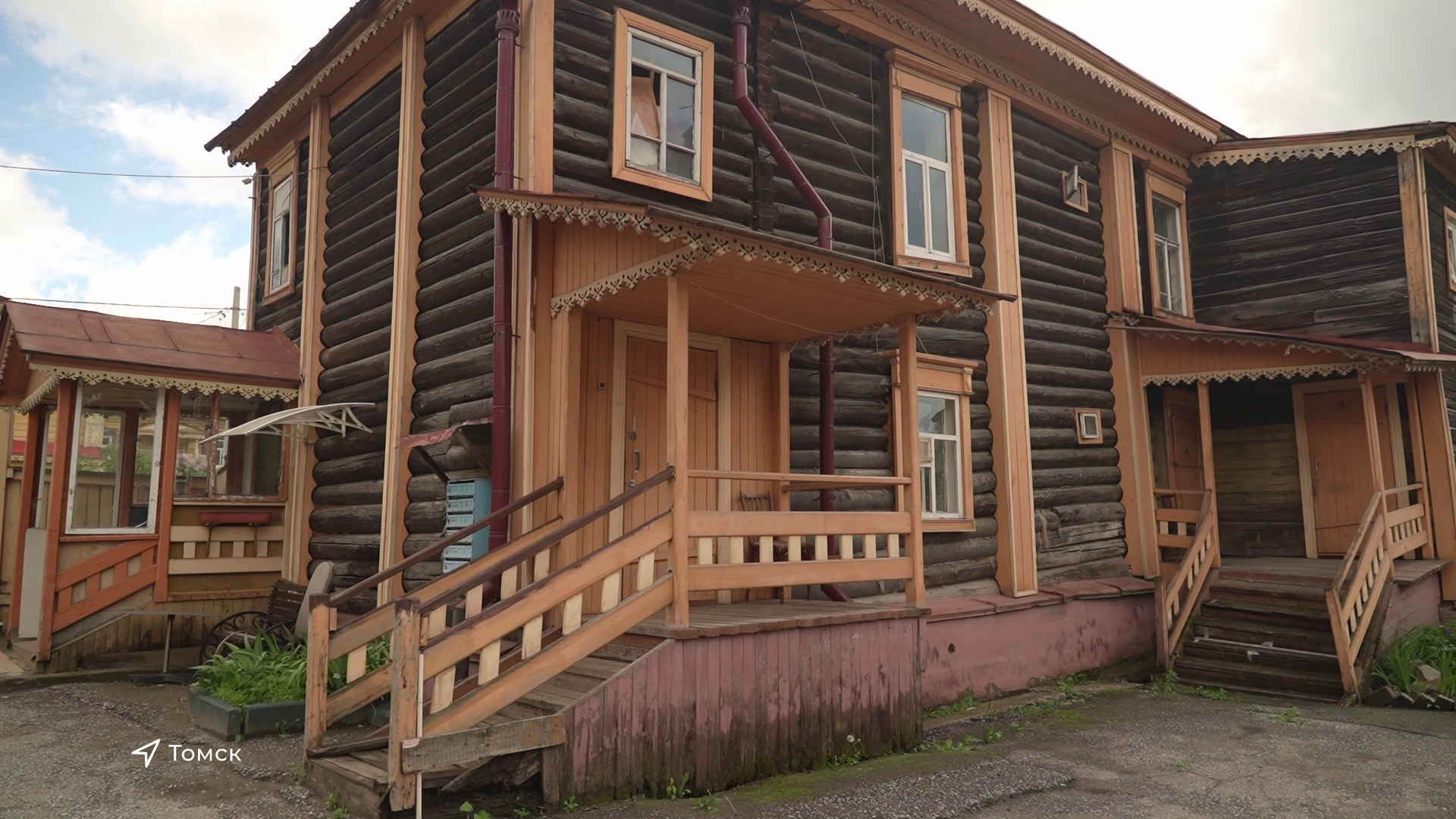 "Люди говорят": гуляем по старинным дворикам Томска