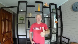 Перегородка-стеллаж.