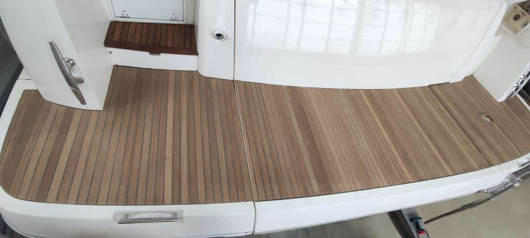 Шлифовка палубы.