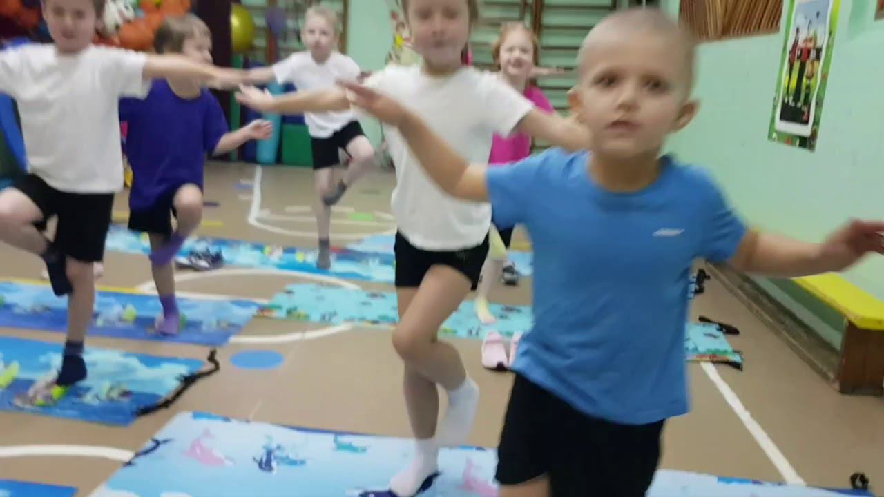 Кружок по корригирующей гимнастике в "Родничке"