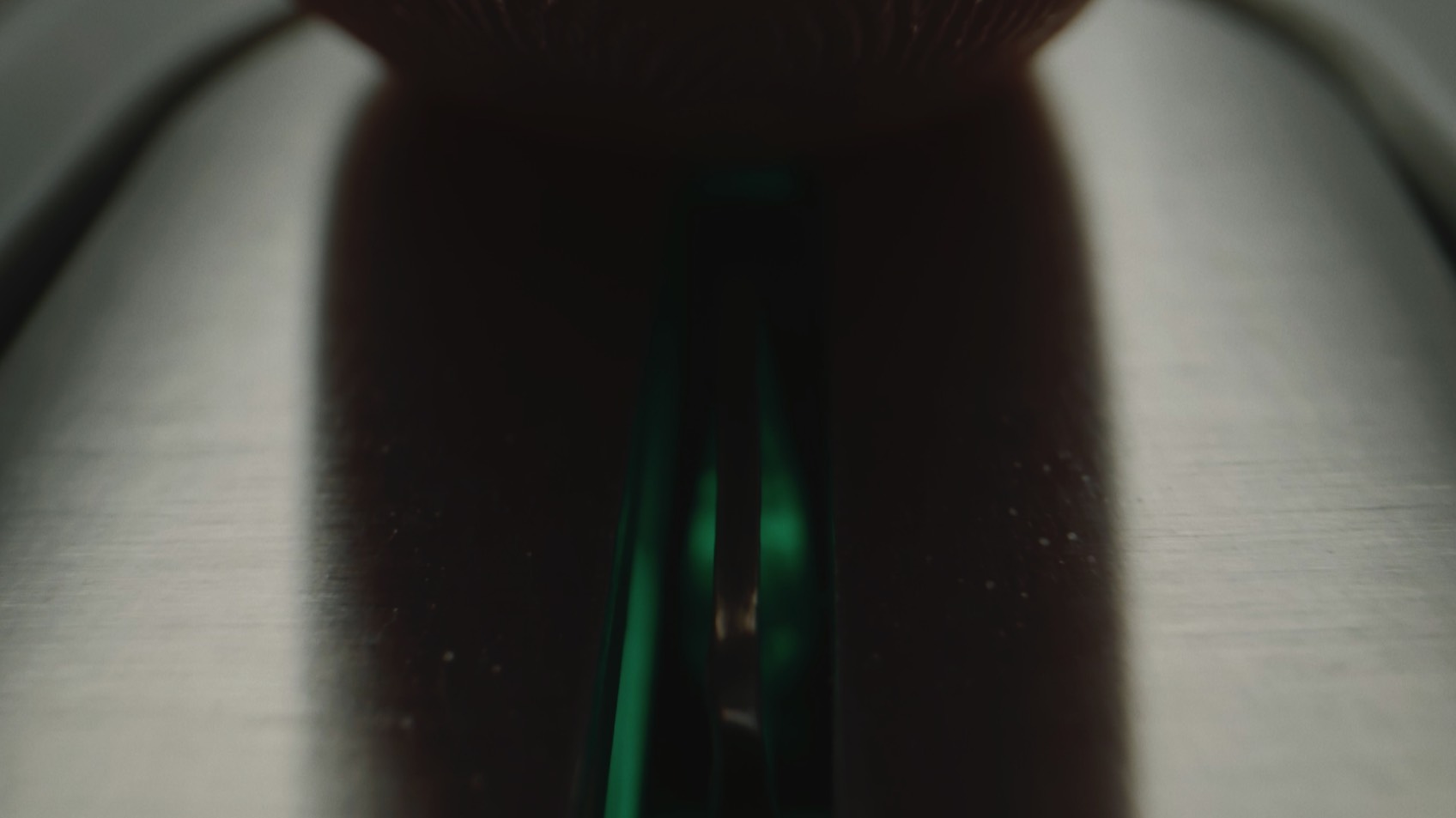 KERBER-ST: COMPACT STATIONARY DETECTOR FOR EXPLOSIVES AND NARCOTICS ON FINGERS