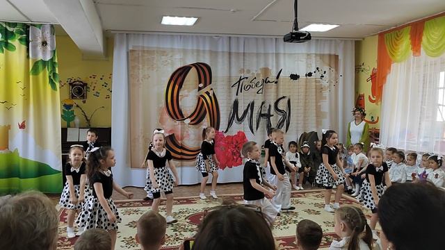 Танец "Нано Техно"