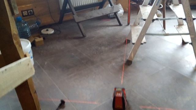 Внутренняя  отделка деревянного дома. Часть 1 теплый шов..mp4