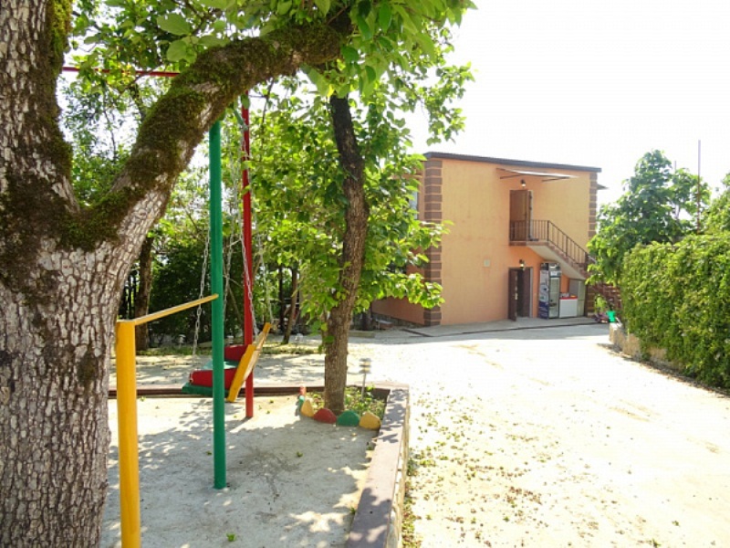 Жилье в Багрипше посуточно. Отдых Багрипш Абхазия. «Люкс номера с видом на море» ГОСТЕВОЙ ДОМ