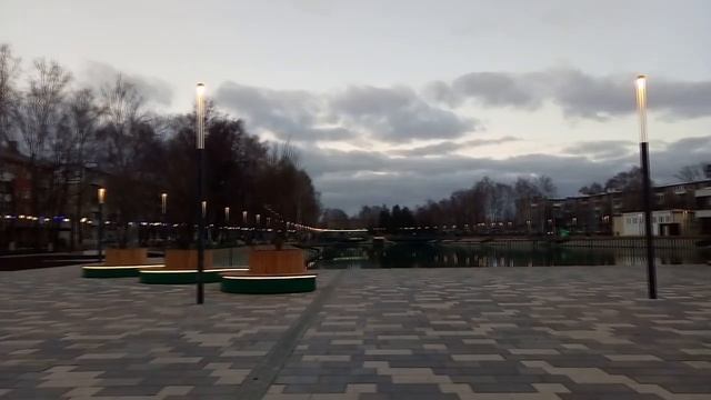 Обновлённый Свиридовский пруд и сквер имени А П Завенягина.mp4