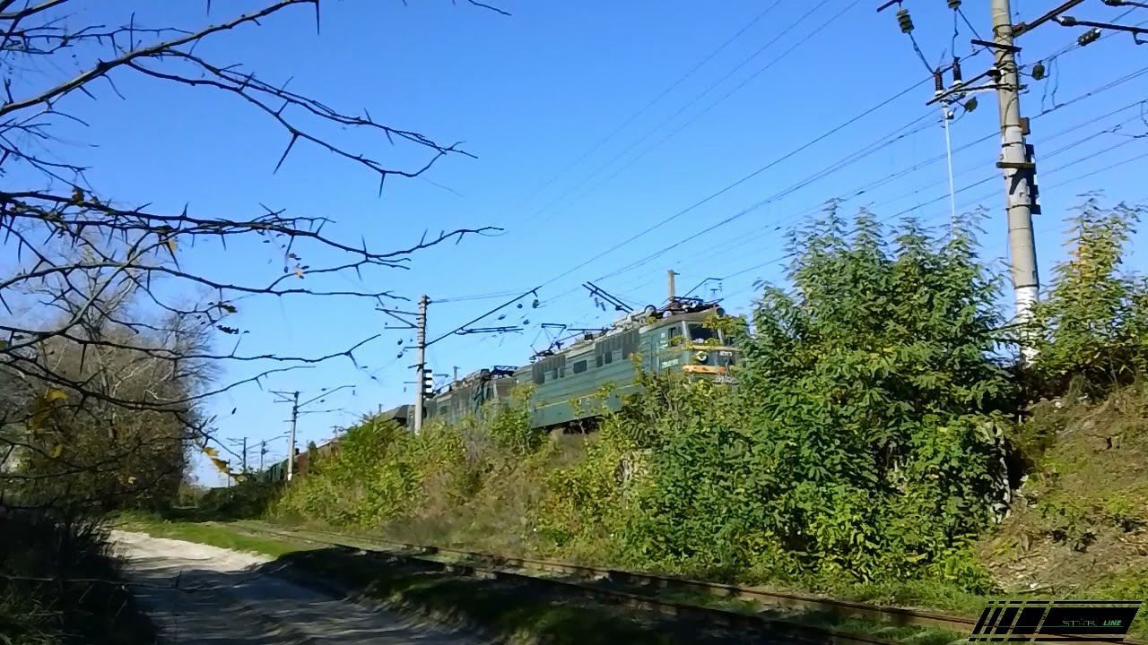2ВЛ60К-518 с грузовым поездом