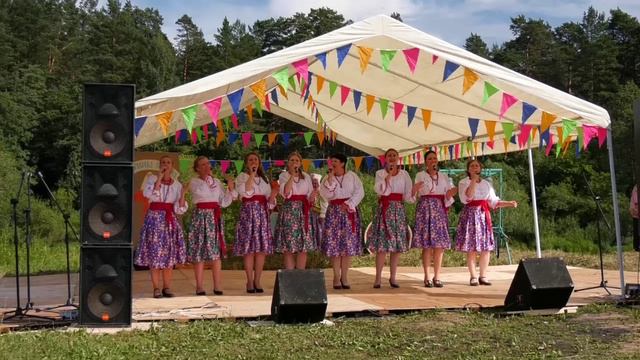 Лето красное - Ансамбль русской песни "Реченька".