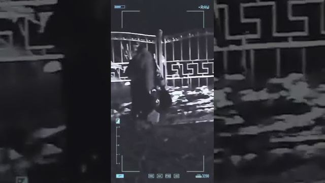 Так вот как дед Мороз достаёт подарки!