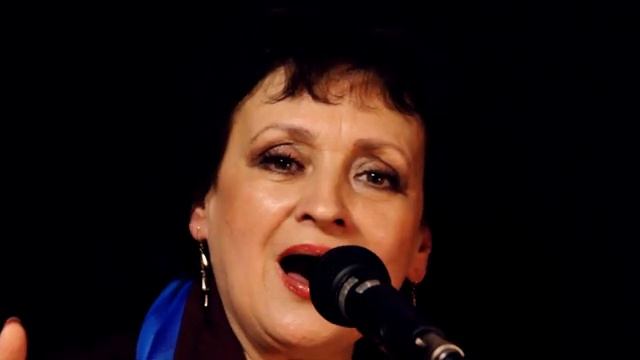 «Синий платочек» (музыка Ежи Петербургского, стихи Якова Гольденберга (Галицкого)