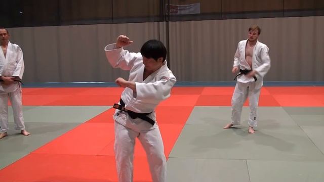 2018-04-19 Masterclass Eiji Kikuchi 2v4