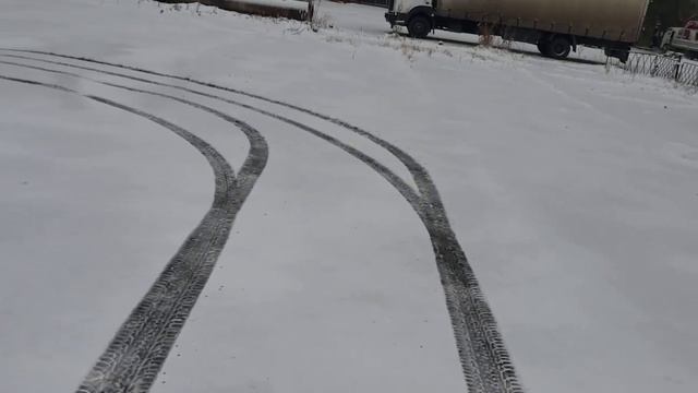 Смещение задних колес в сторону поворота, которое нужно учитывать в каждом повороте #маневрирование