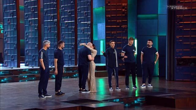 Самый обычный поцелуй вызвал бурю эмоций / Шоу «Игра»