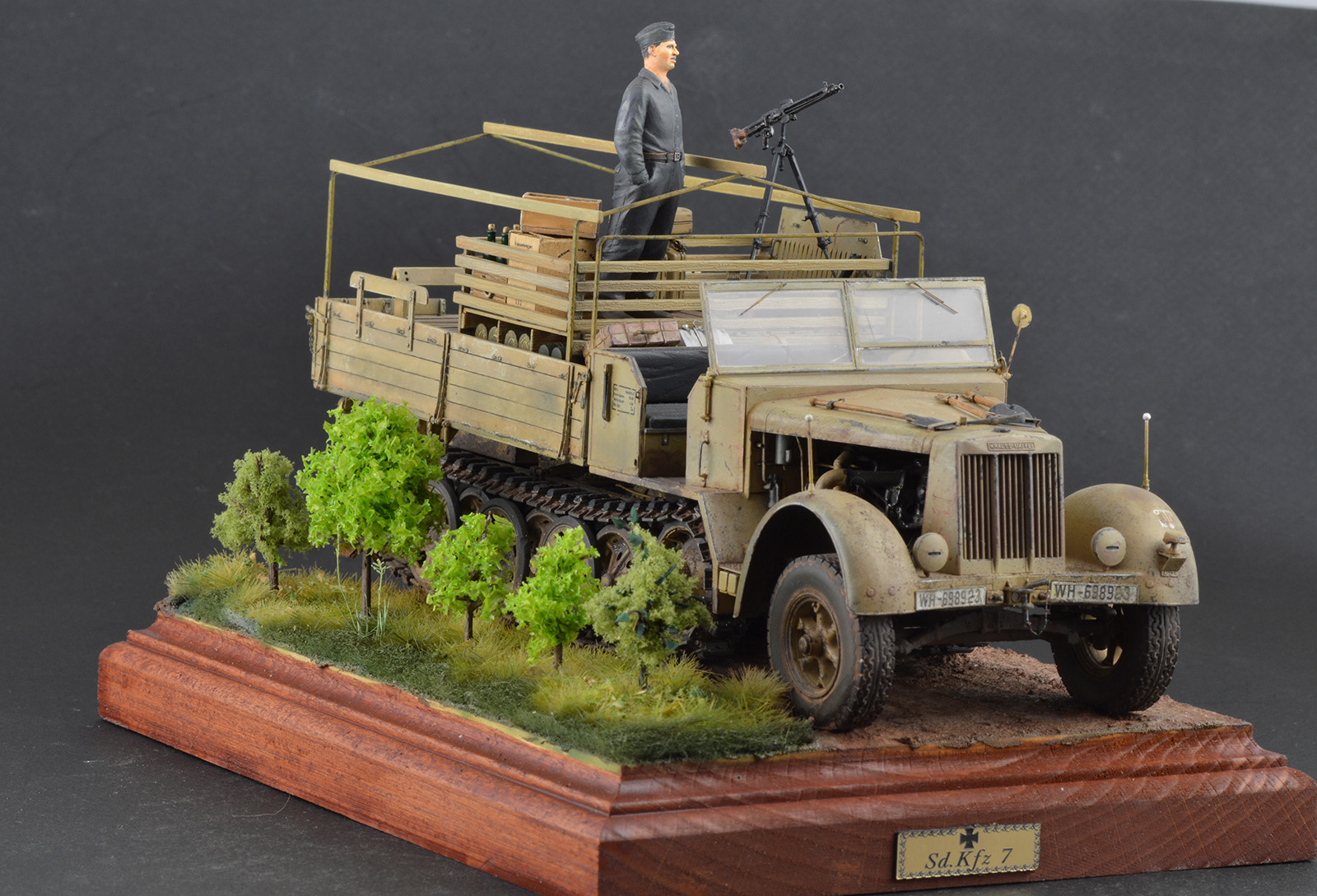 Артиллерийский тягач SdKfz 7 1:35