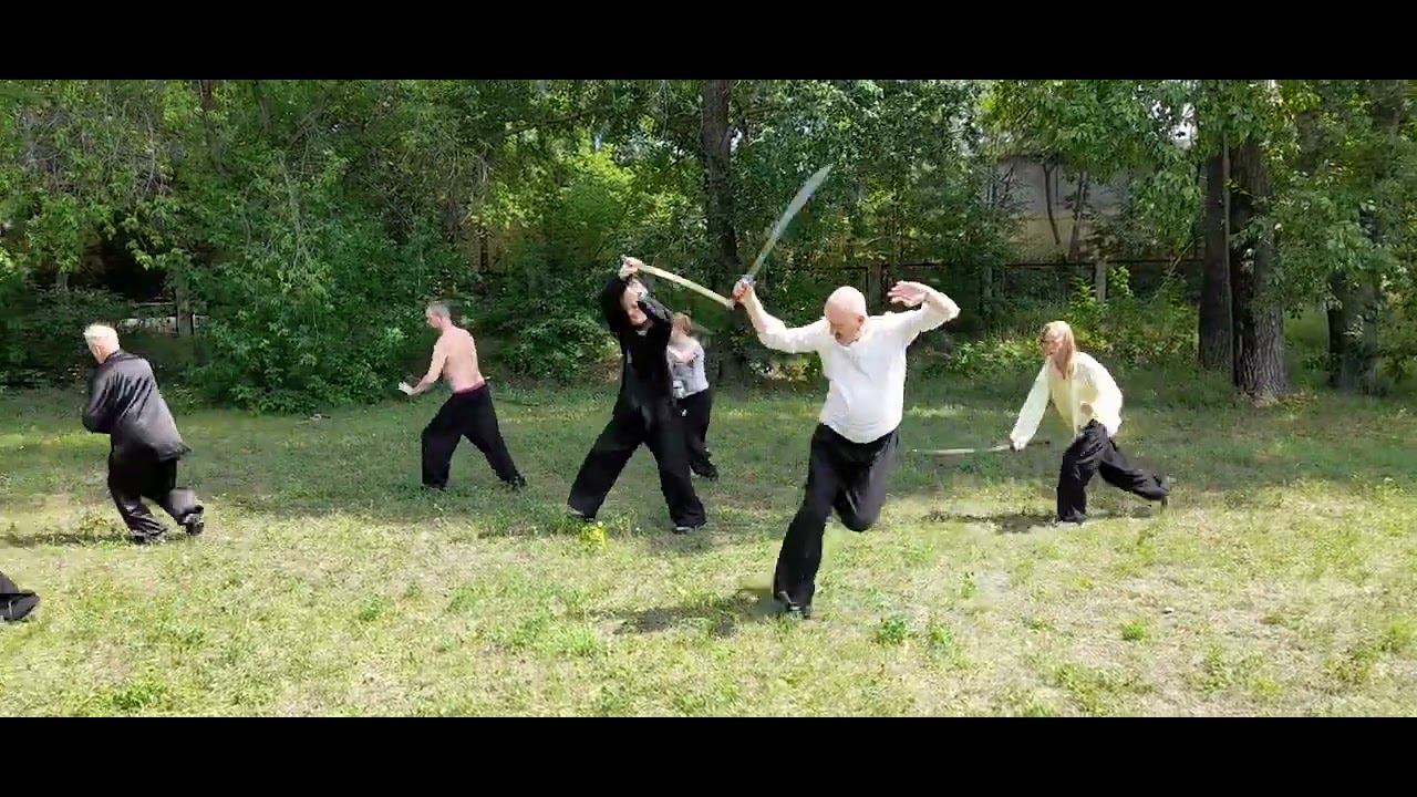 Комплекс с саблей Дао. Групповое исполнение.