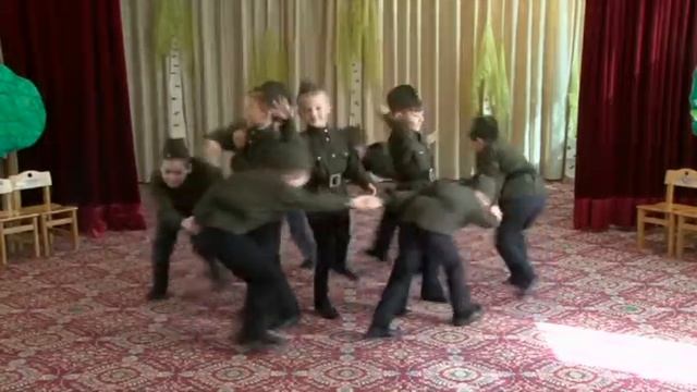 Танец мальчиков на 9 мая - Дорога на Берлин.