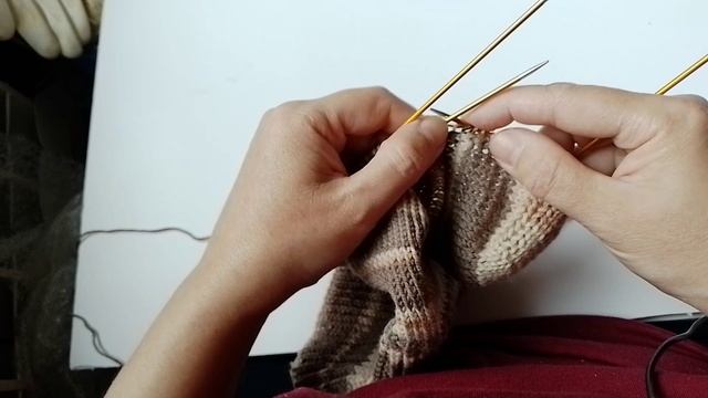 Продолжаю вязать носок