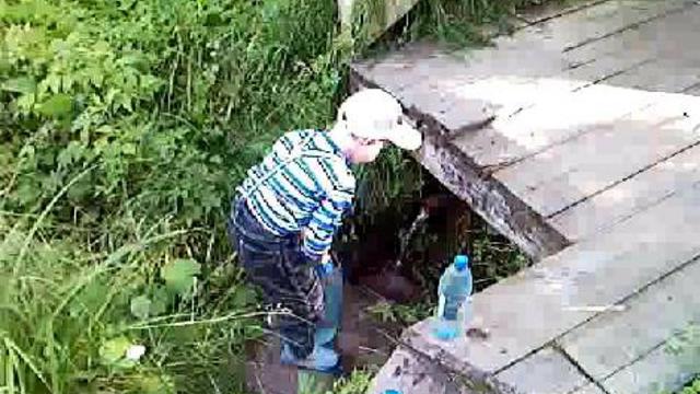 Сема на роднике.