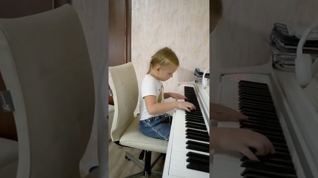 Александра Пермякова 7 лет Баневич 'Крыса'.mp4