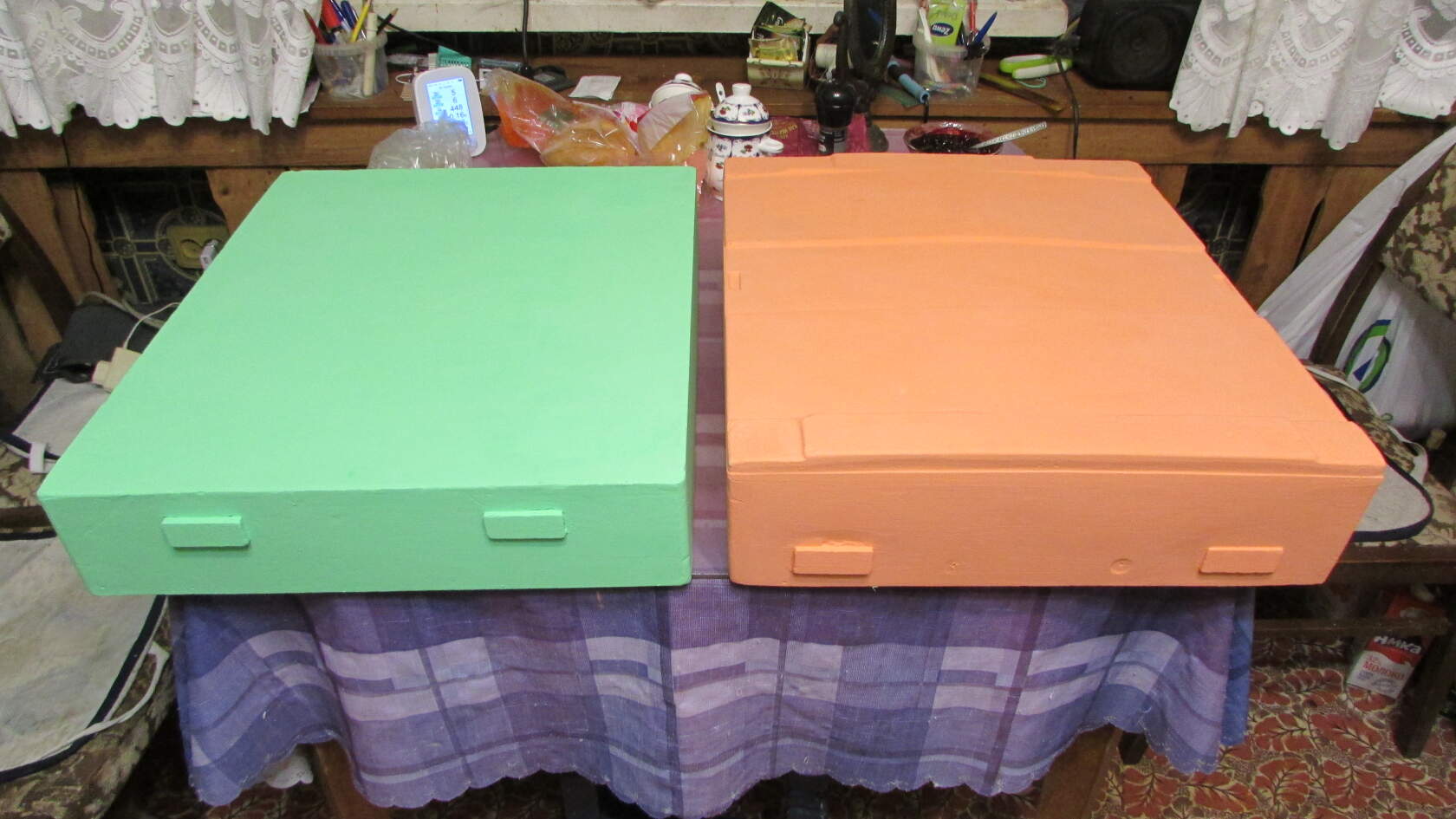 крыша улья ППУ Биненхаус и Нижегородец после года эксплуатации - повышение цен на ульи и что выбрать