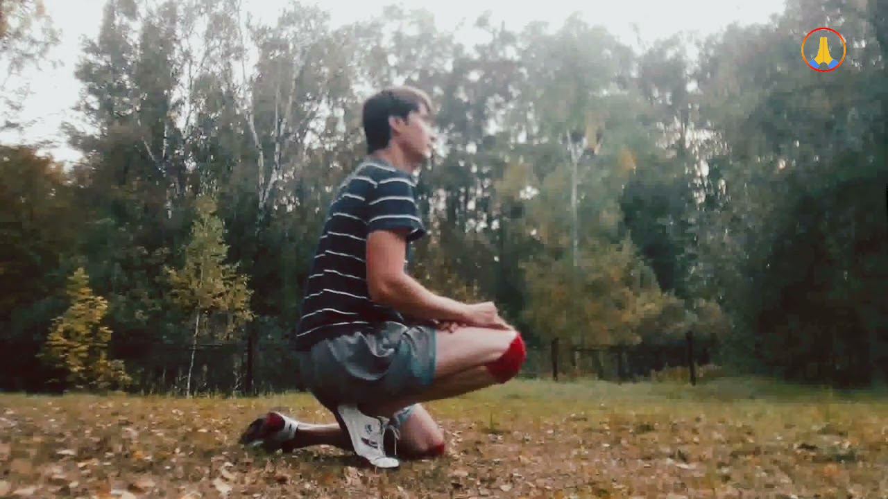 На одной ноге