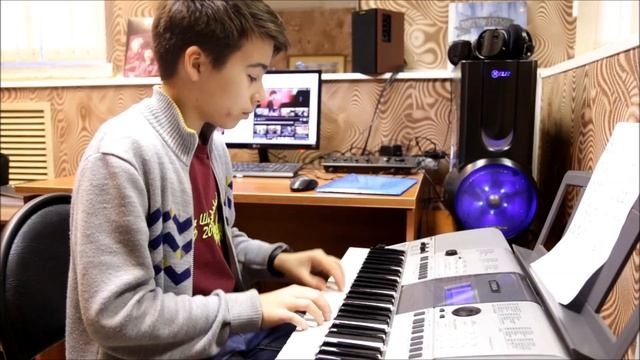 'Луч солнца золотого' - урок игры на синтезаторе (Измайлово, Первомайская, Гольяново, Щелковская).