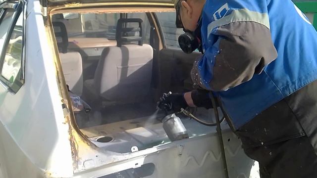 Ремонт багажника 2141