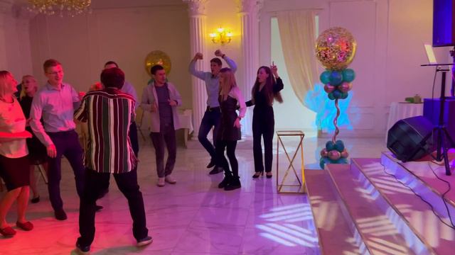 Мечта сбывается, Venus, Музыка нас связала, Sunny, Трава у дома,Beautifil life,Dancing queen,Sex bom