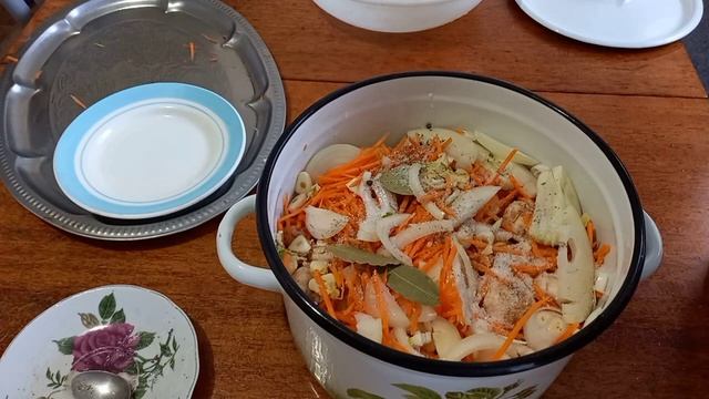 Рецепт.Шампиньоны к праздничному столу..mp4