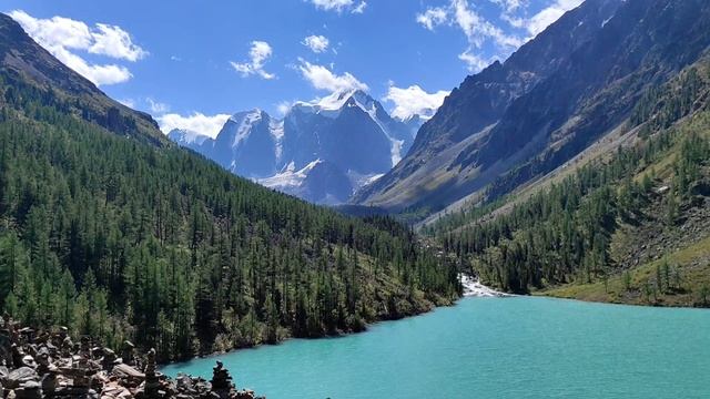 Нижнее и Верхнее Шавлинские озёра. Алтай.
