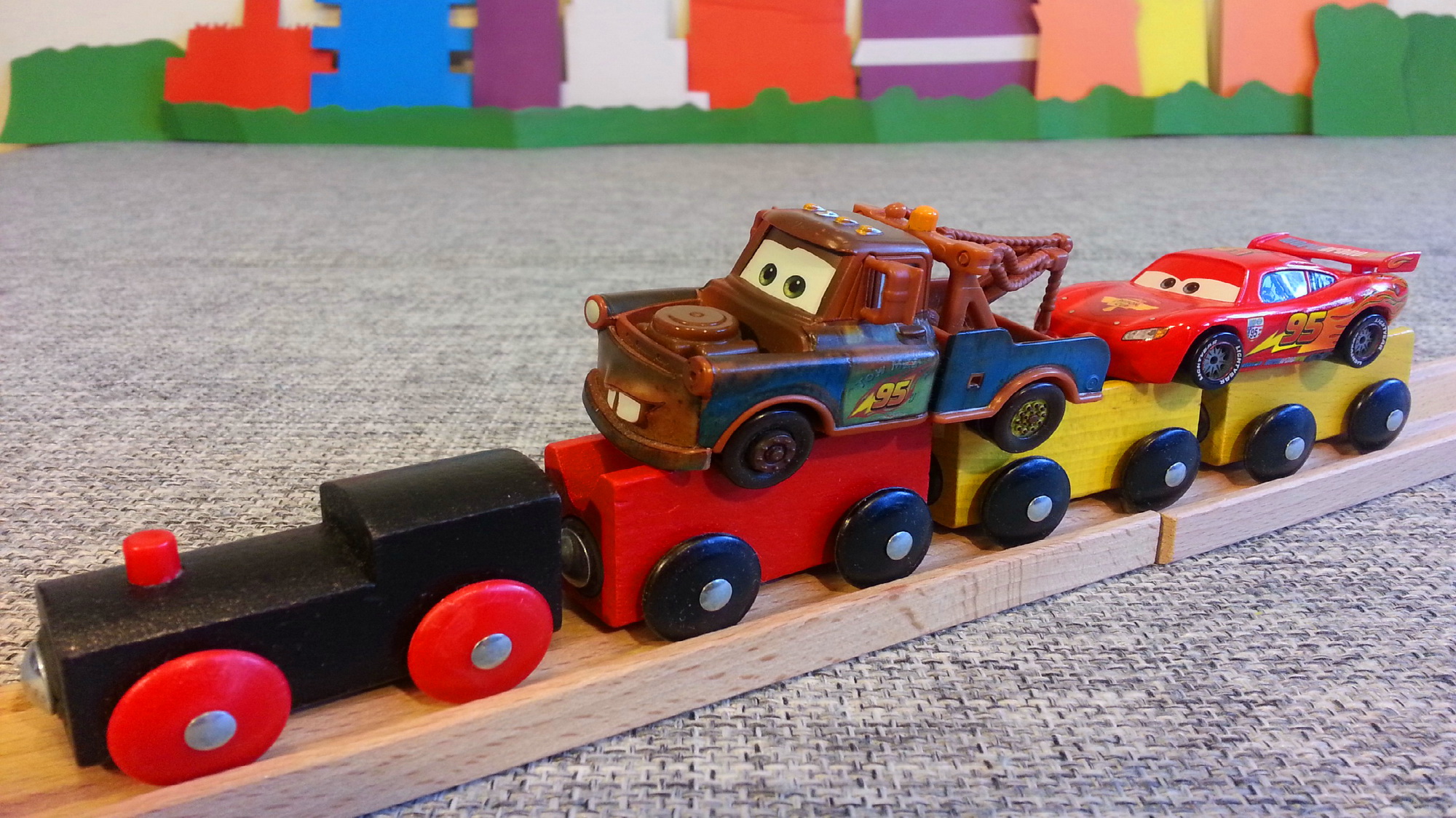 Мультики про Машинки Тачки Молния Маквин и Мэтр Путешественники