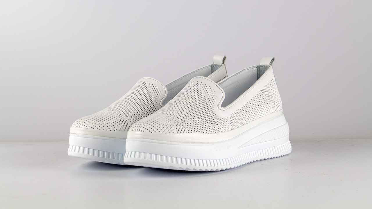 Слипоны Corta Mussi женские белые 672-R-02ZMK