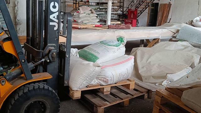 Не Крутой клип на песню Мафика Не крутой. исполняет Николай Михайлович