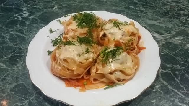 Макаронные гнезда.Приготовила на ужин - все попросили добавки.Быстрый и вкусный ужин.Quick dinner