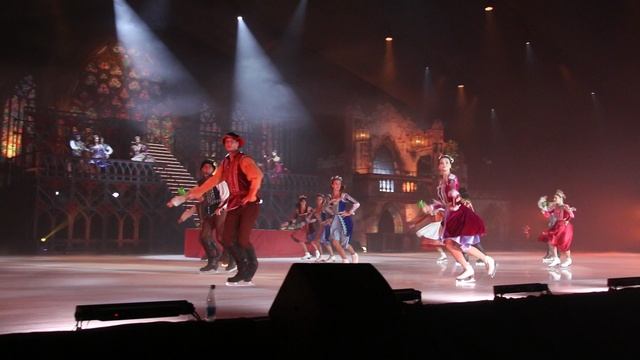 У Капулетти на балу. Ледовый спектакль Ильи Авербуха «Ромео и Джульетта».