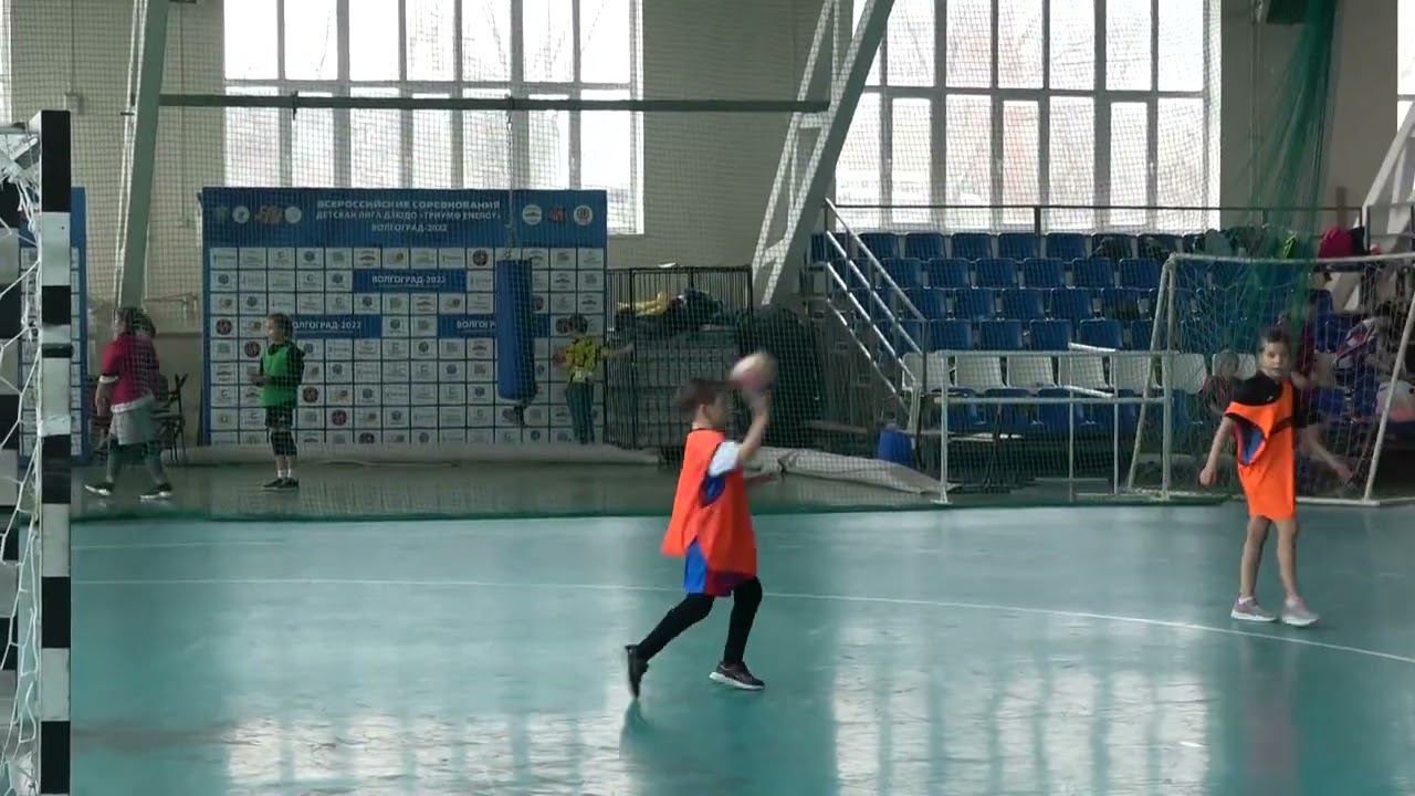 Салатовые - Оранжевые. Группа.