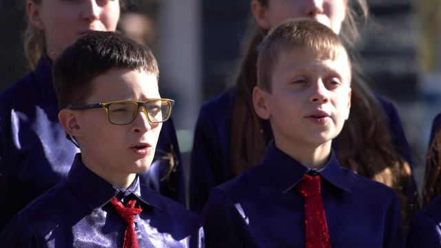 "Марш веселых ребят".