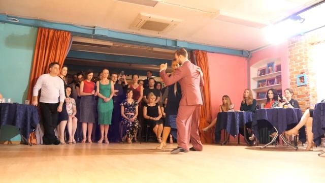 Макс Извеков Катерина Зак, Sur - Anibal Troilo