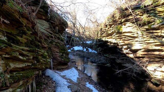 Невероятный миниканьон в Ильинке. Живительная влага