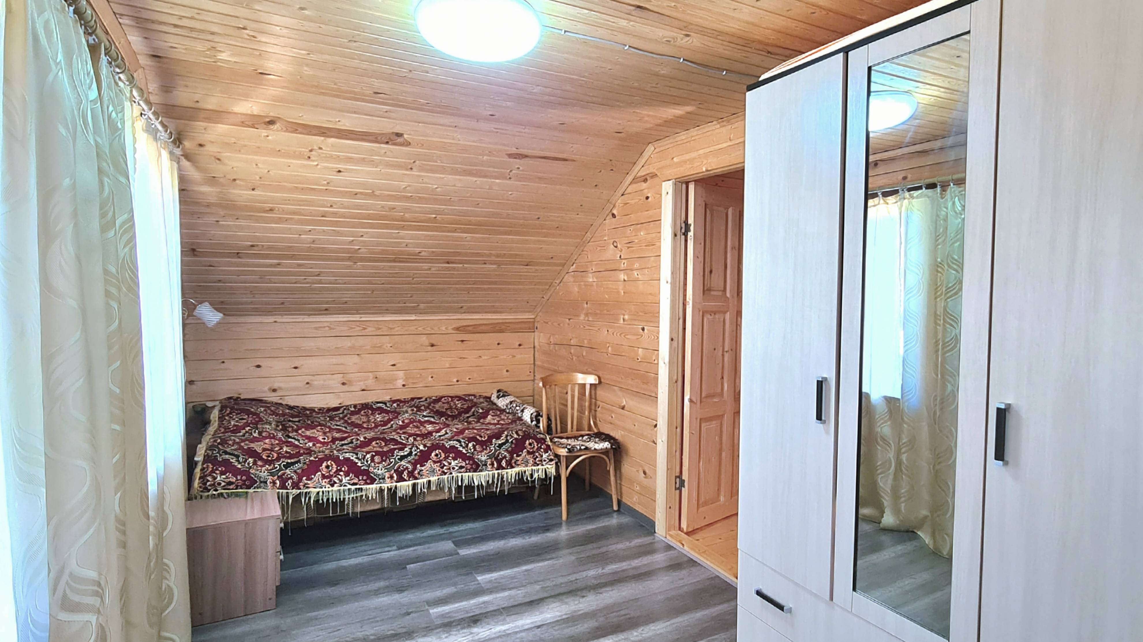 дом в п. Ромашки, Приозерский район (видео внутри дома)