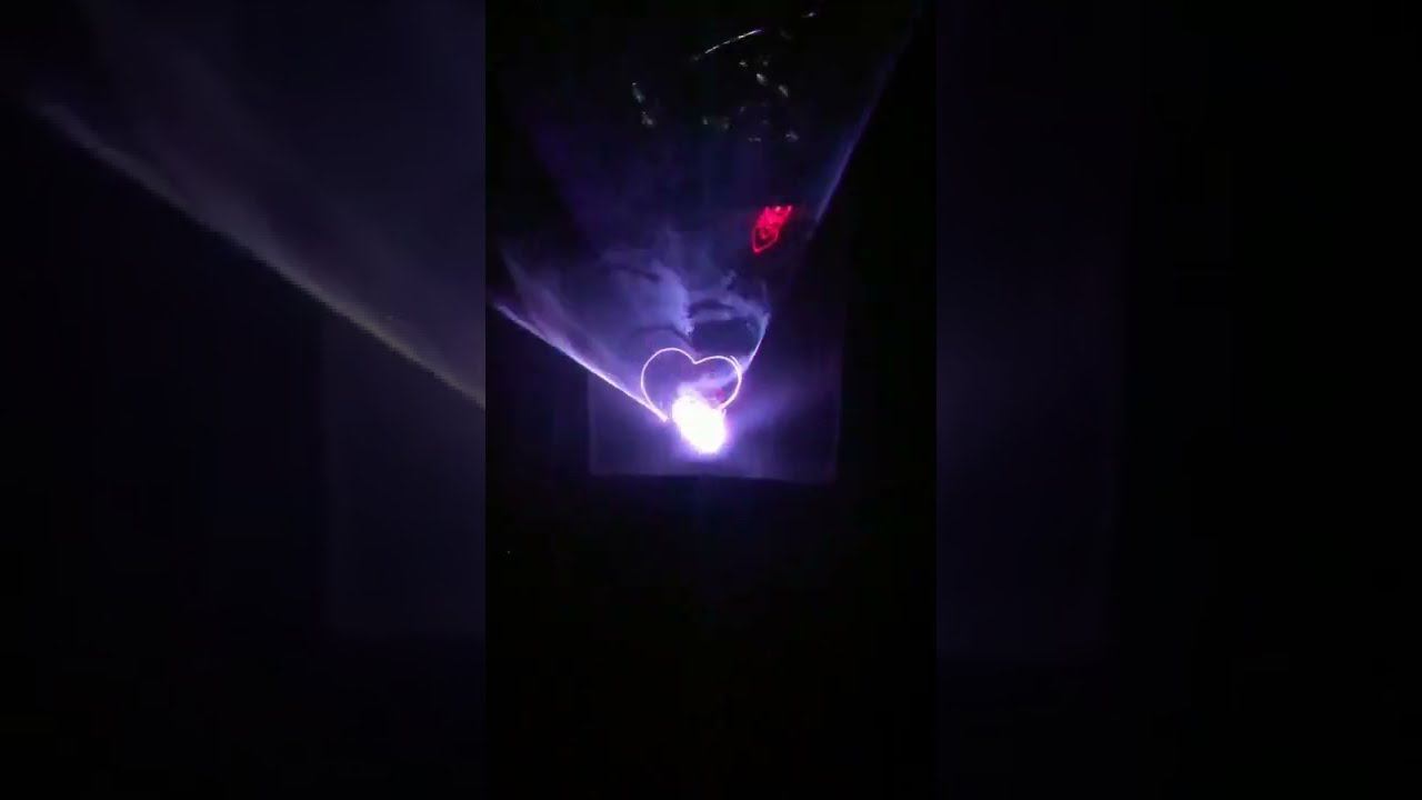 Стандартный проект на экране  (помещение, улица)