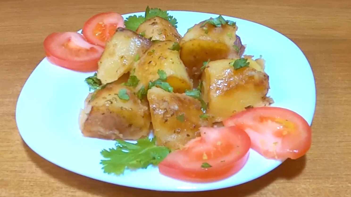 Картошка с лимоном по-гречески на сковородке.