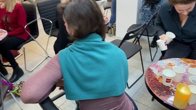 Мастер-класс по изготовлению мозаичной столешницы в виде планеты Плутон.