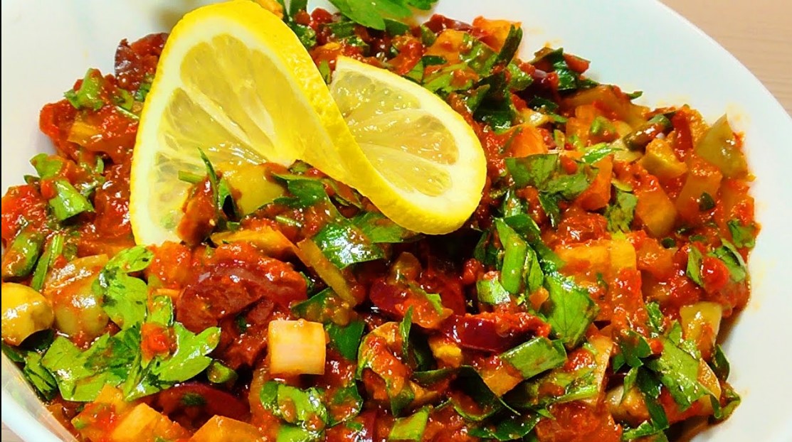 ПРОСТОЙ  ВКУСНЫЙ САЛАТ,Как приготовить вкусный салат