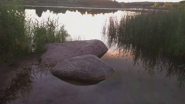 Город Торопец. Эрратические камни на озере Светлицкое