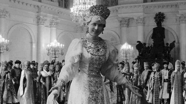 "ТРИ ВАЛЬСА ШОСТАКОВИЧА" (Фото гр. "История в лицах Лица в истории" - Московский Камерный оркестр)